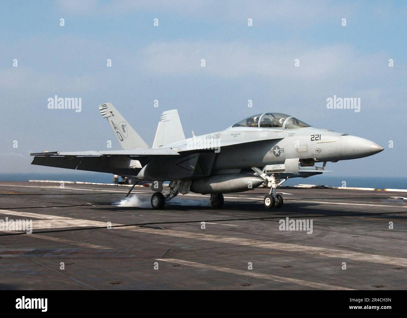 US Navy eine F-A-18F Super Hornet, die Strike Fighter Squadron One Zero Six (VFA-106) zugeteilt ...