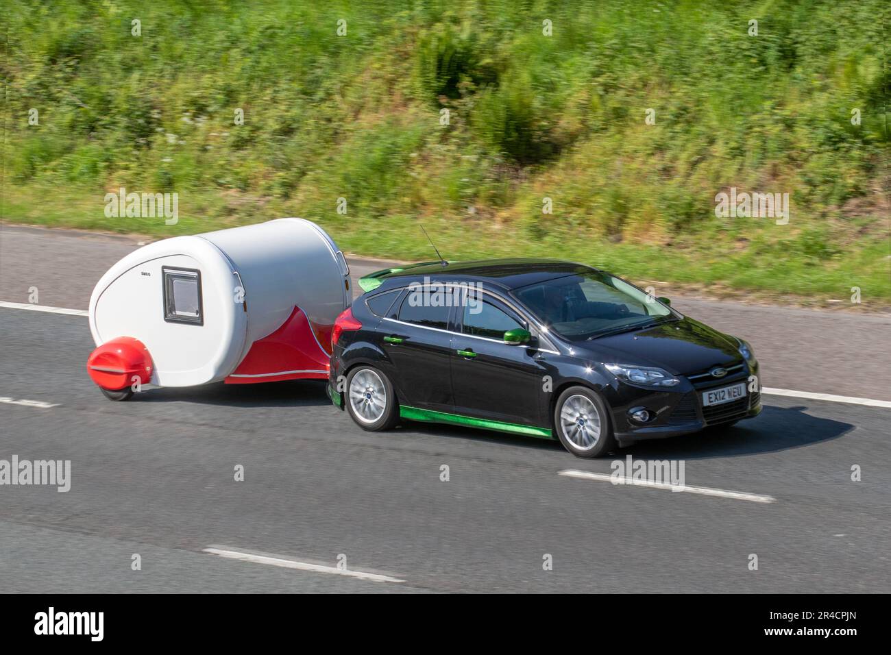 Micro tourer caravans -Fotos und -Bildmaterial in hoher Auflösung – Alamy