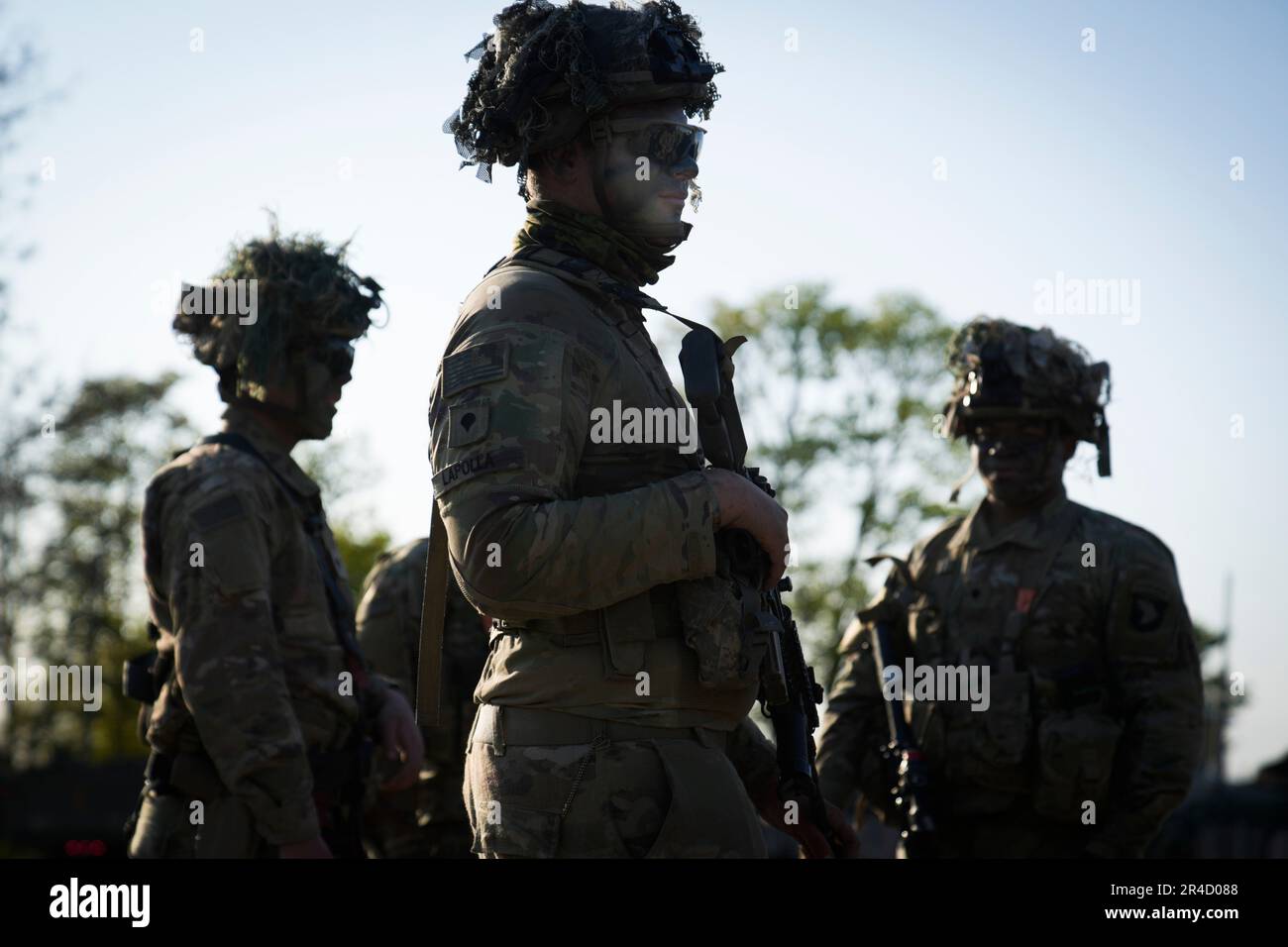Mitglieder der US Army 101. Airborne Division, 1. Bataillon des 506 ...