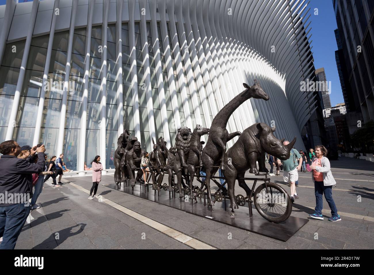 Auf der South Oculus Plaza des World Trade Center Campus in Lower ...