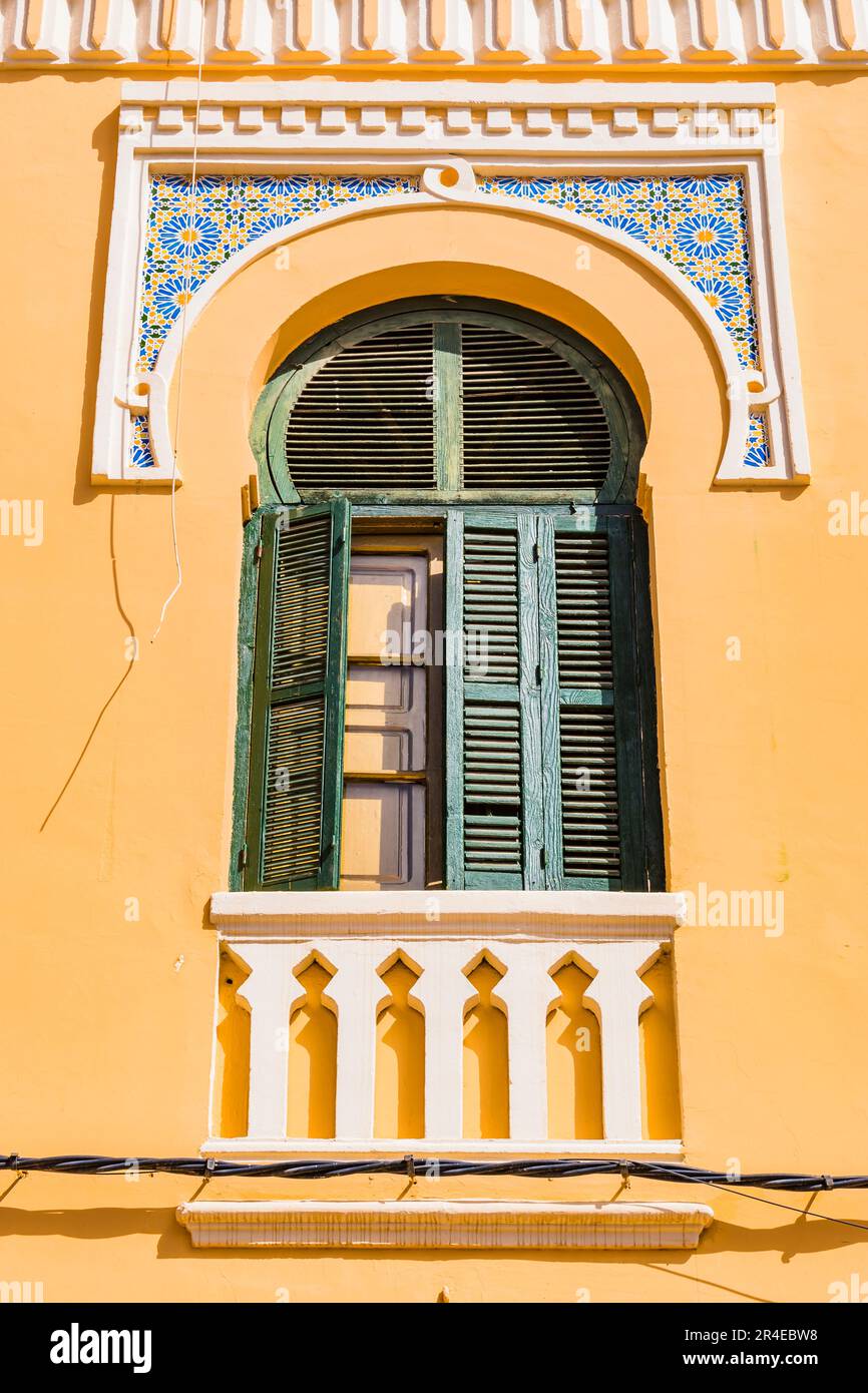 Balkondetails. Die Zentralmoschee oder aljama-Moschee ist die größte in ...