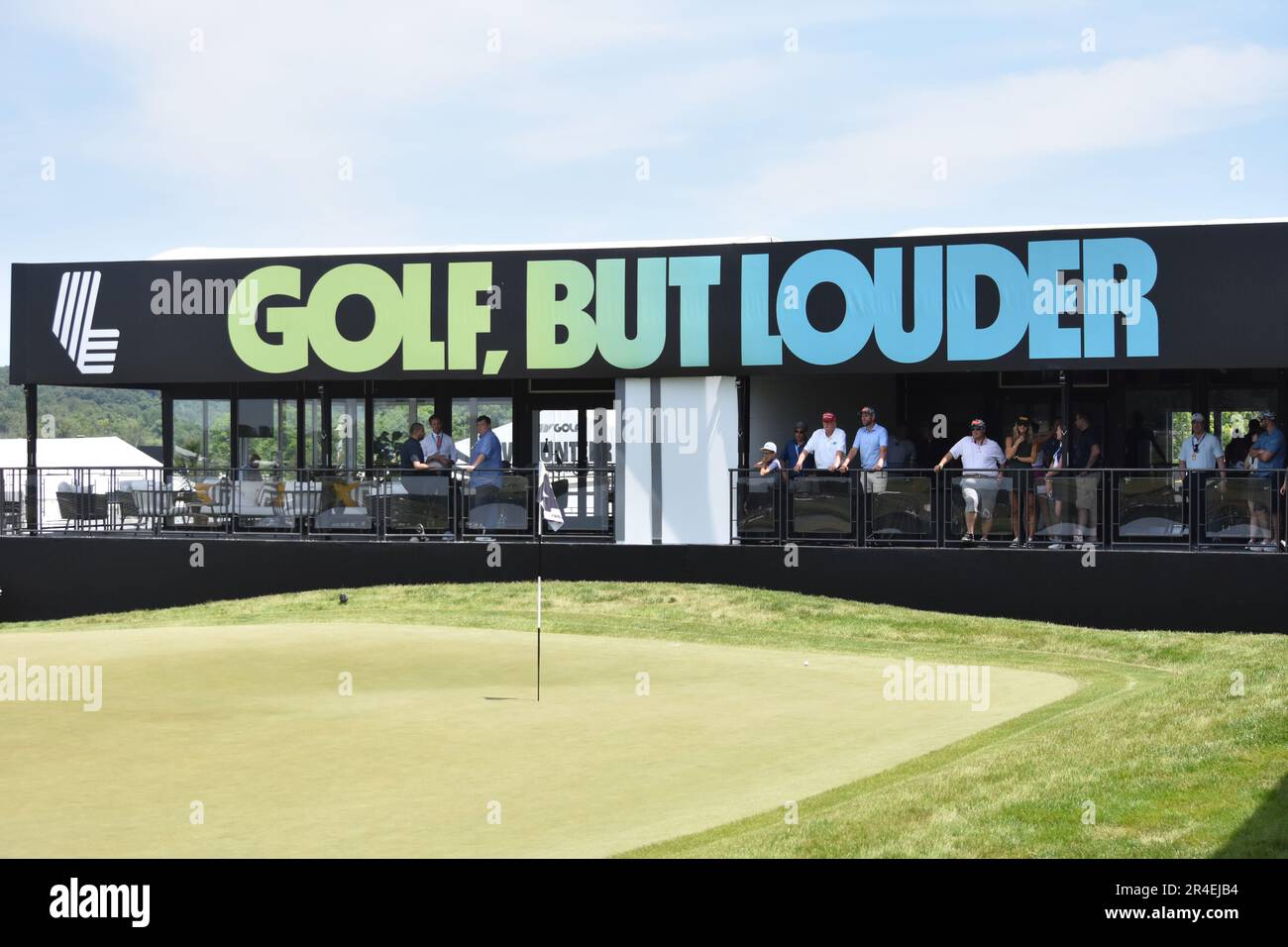 Liv golf driving range -Fotos und -Bildmaterial in hoher Auflösung – Alamy