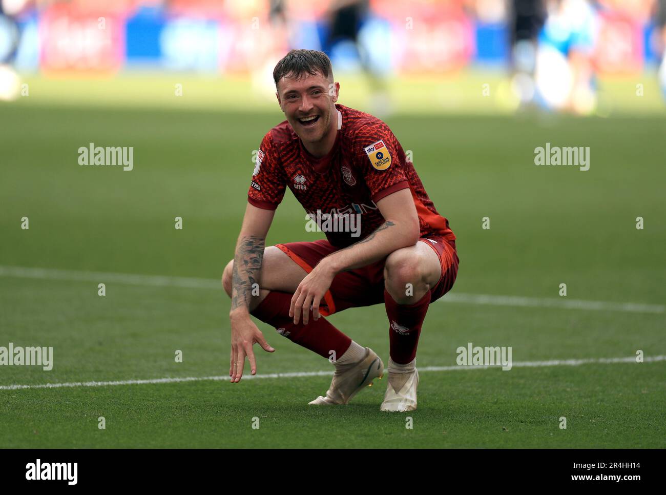Ryan Edmondson von Carlisle United feiert nach dem Gewinn des Sky Bet ...
