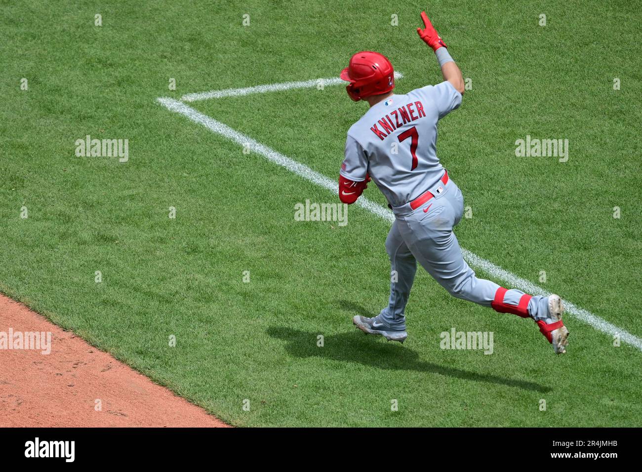 St. Louis Cardinals' Andrew Knizner runs the bases after hitting a solo ...