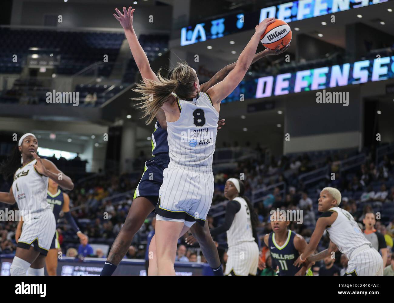 CHICAGO, IL - MAY 28: Chicago Sky forward Alanna Smith (8) blocks a ...