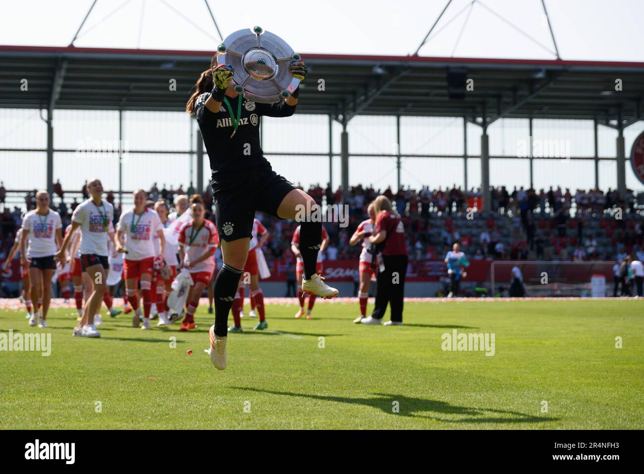 München, Deutschland, Mai 28. 2023: Torhüterin Laura Benkarth (1 FC ...