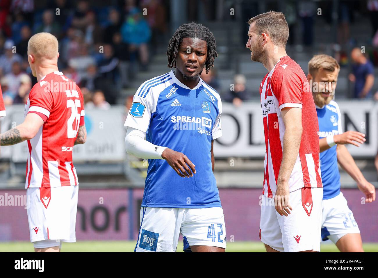 Tochi philchukwuani -Fotos und -Bildmaterial in hoher Auflösung – Alamy