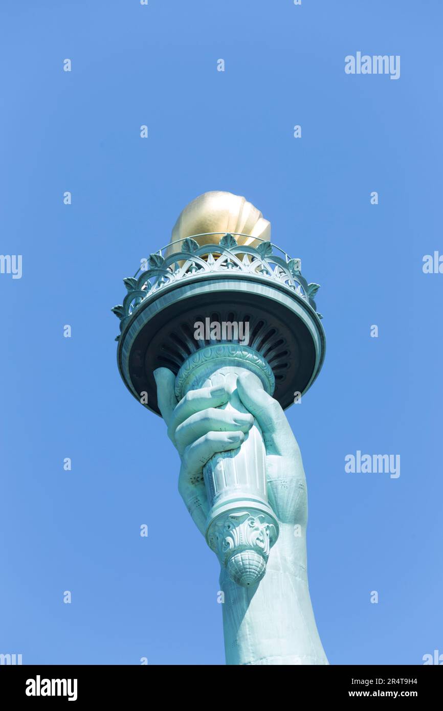 WIR, New York, Nahaufnahme der Fackel auf der Freiheitsstatue ...