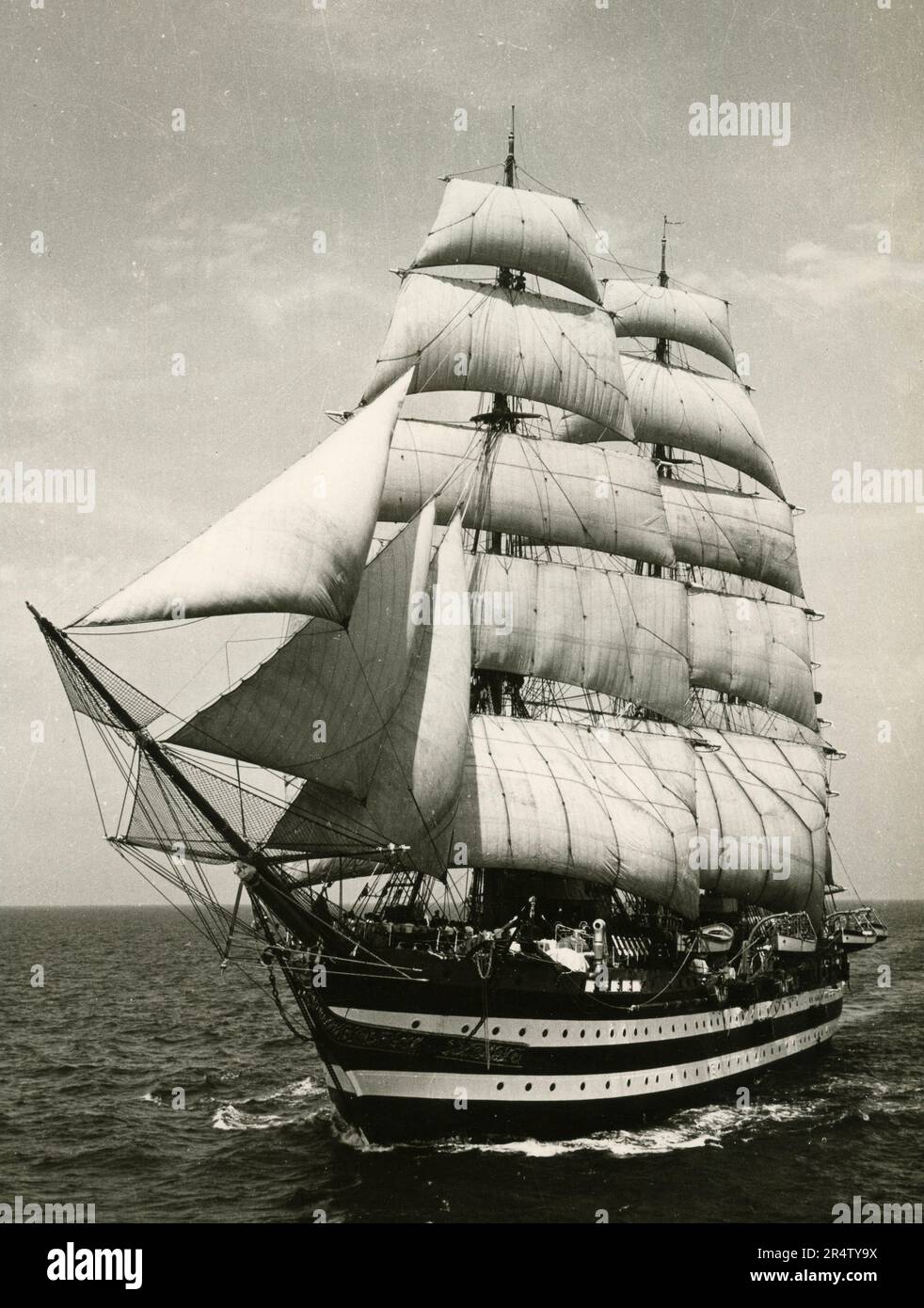 Italienisches segeltraining -Fotos und -Bildmaterial in hoher Auflösung – Alamy