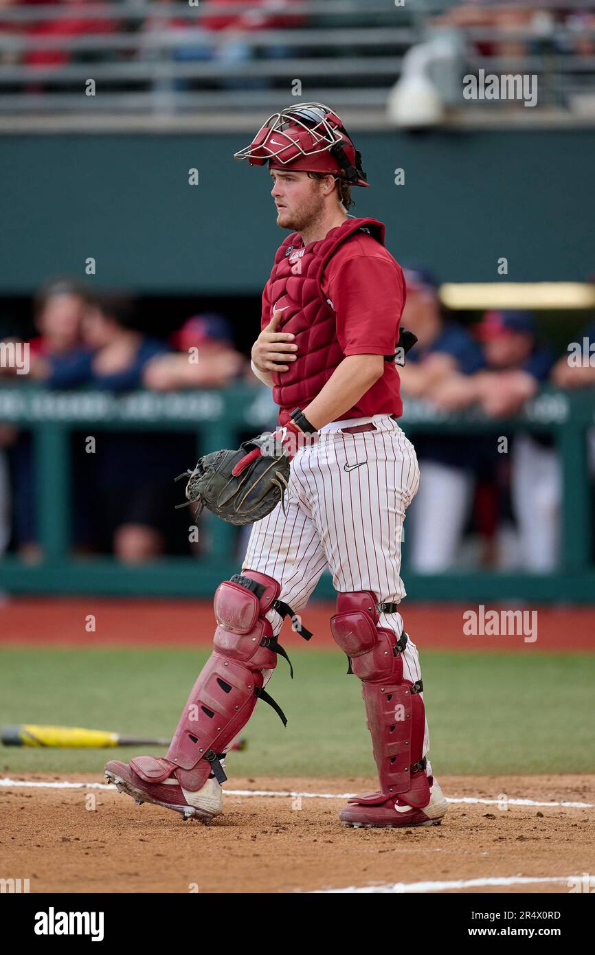 Alabama Crimson Tide catcher Mac Guscette (9) during an NCAA baseball ...
