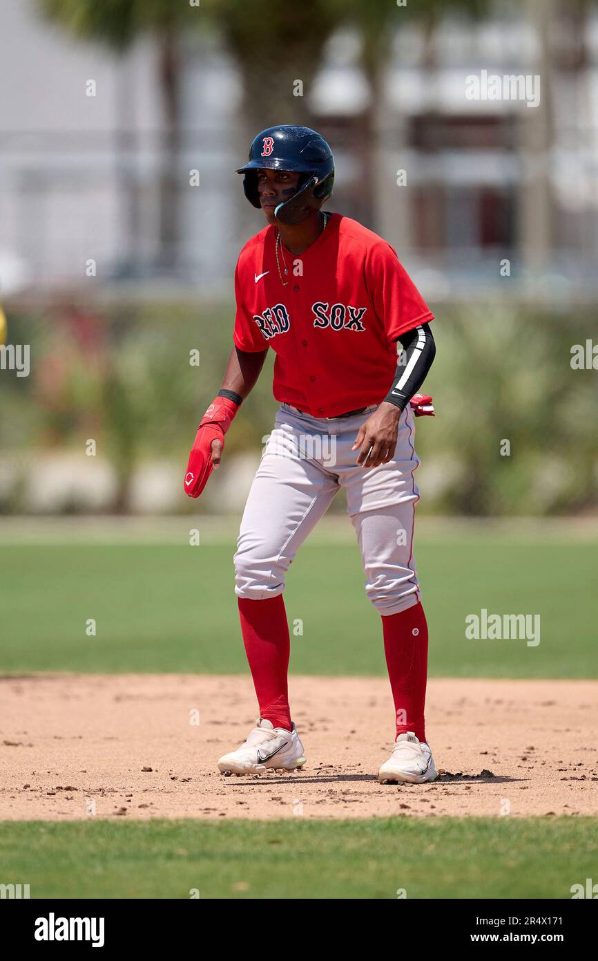 Boston Red Sox Marvin Alcantara (10) leads off second base during an ...
