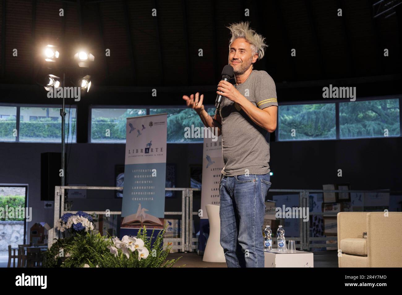 Il-Prof. Vincenzo Schettini, autore de 'La fisica che ci piace', noto ...