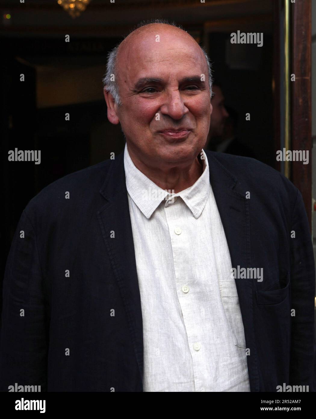 London, Großbritannien. Peter Polycarpou bei der Rosenpresse. Das ...