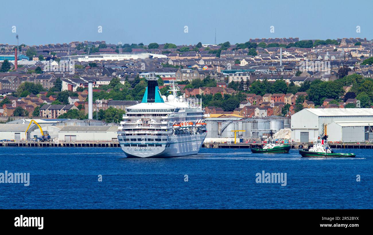 Deutsche kreuzfahrtschiffe phoenix reisen -Fotos und -Bildmaterial in ...