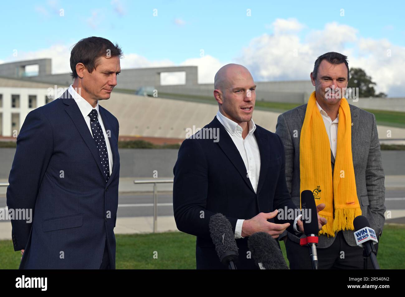 Canberra, Australien. 01. Juni 2023. ACT Brumbies Coach Stephen Larkham ...