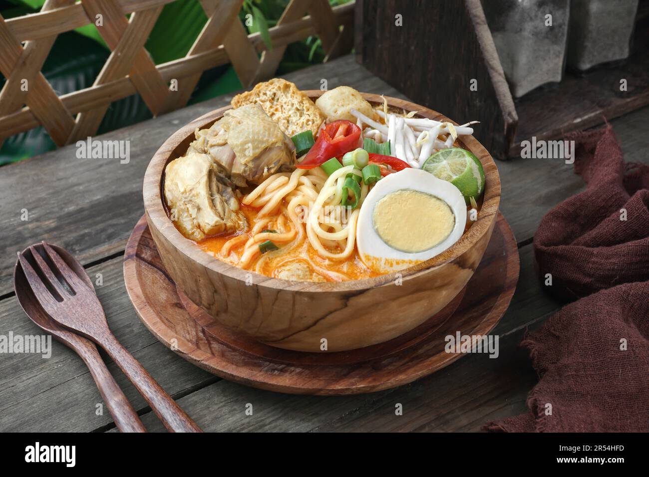 Mee kuning -Fotos und -Bildmaterial in hoher Auflösung – Alamy