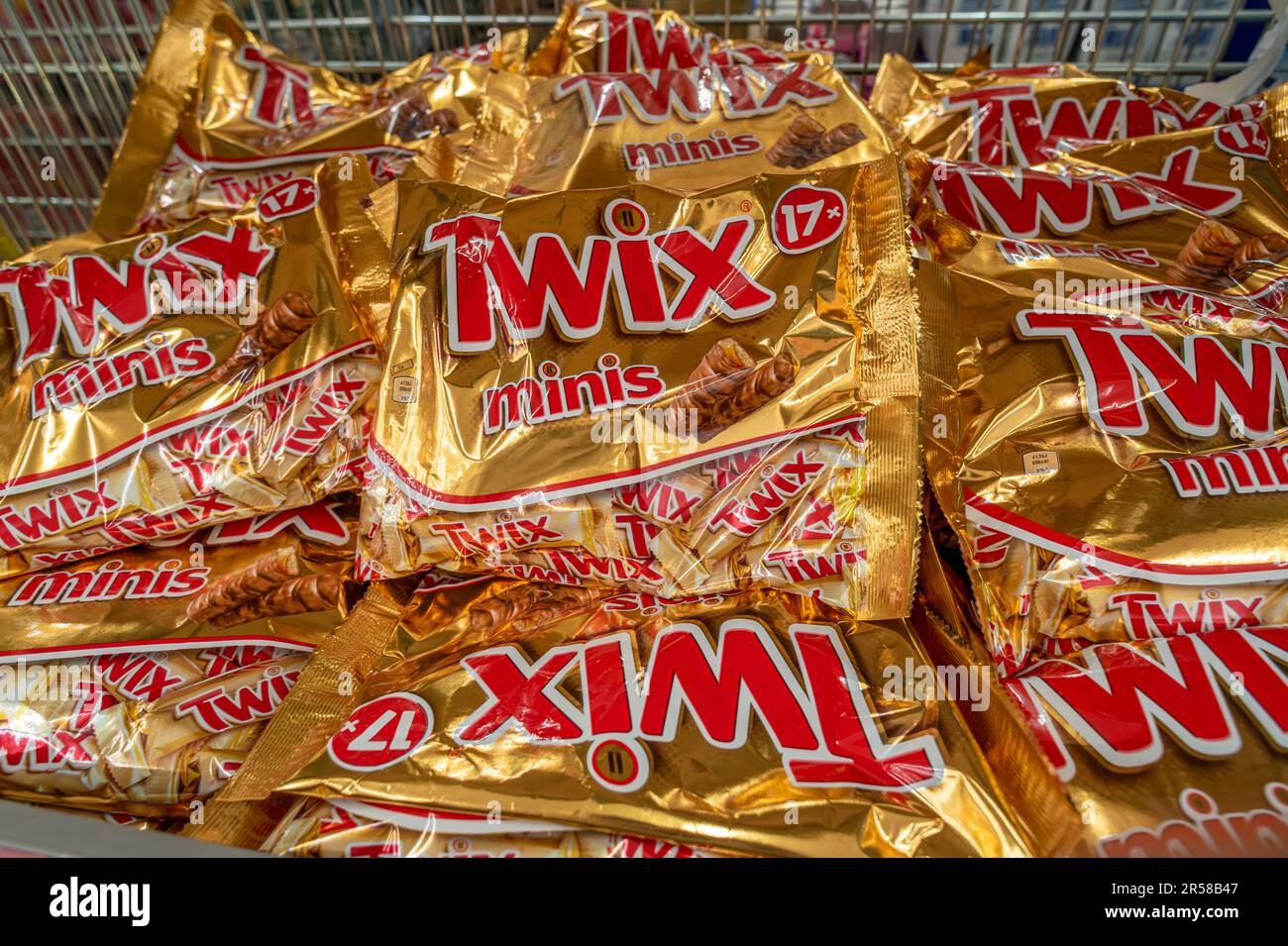 Twix minis -Fotos und -Bildmaterial in hoher Auflösung – Alamy