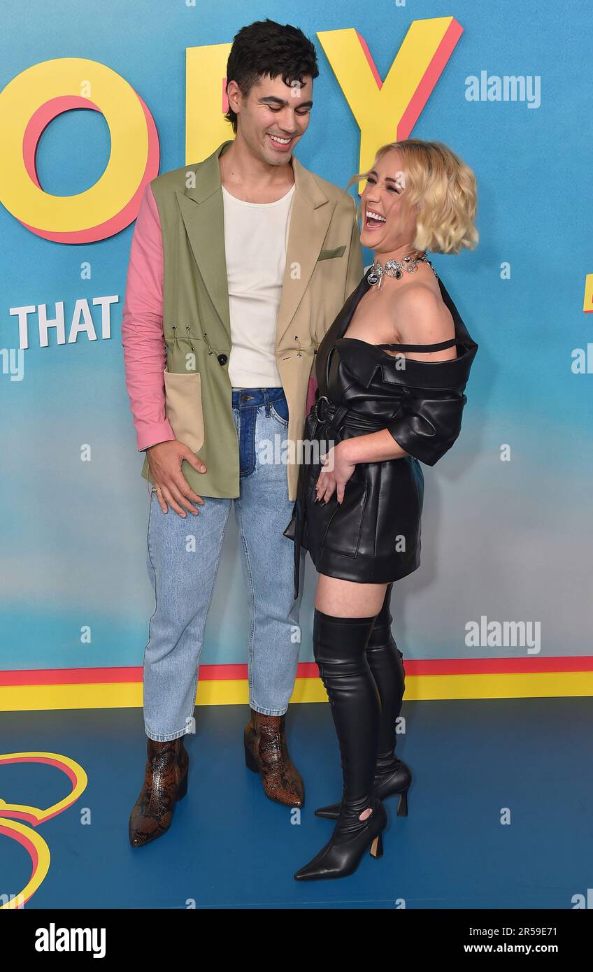 Lizze Broadway, left, and Sebastian Quinn arrive at the Los Angeles ...