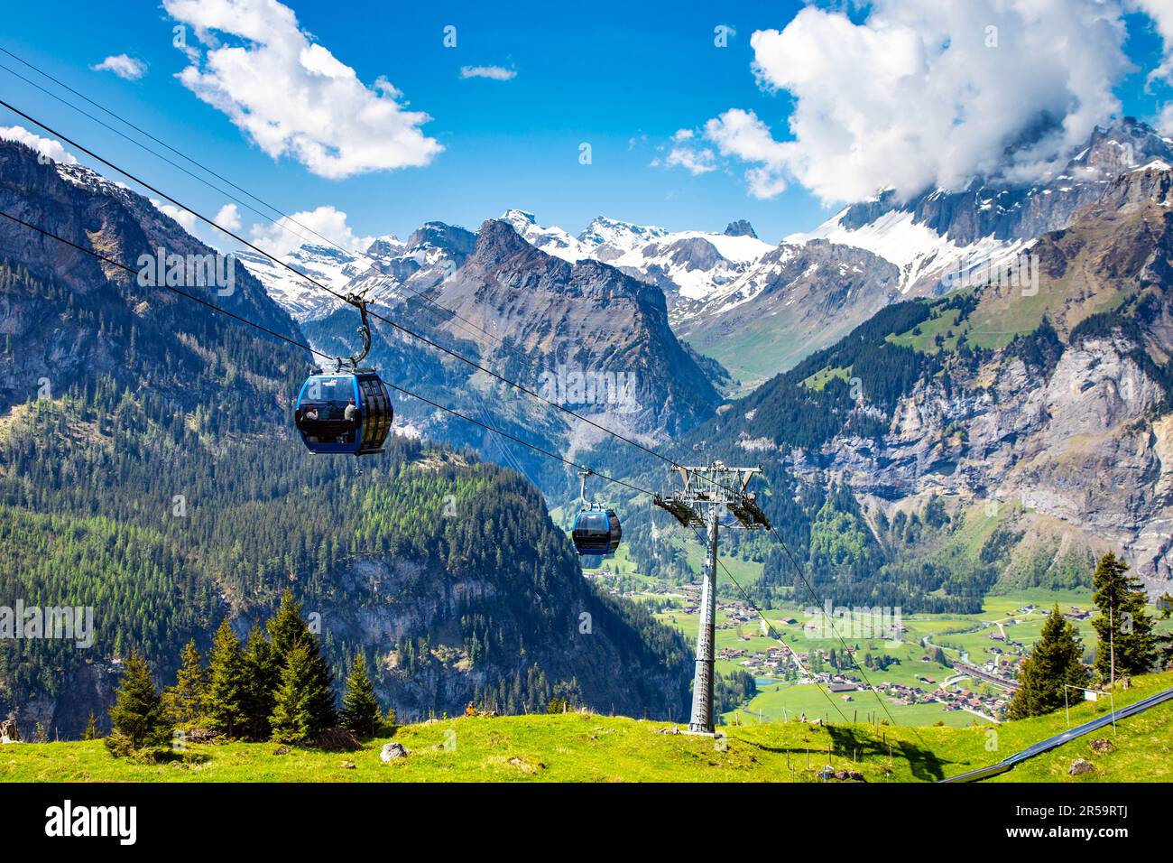 Oeschinensee gondelbahn -Fotos und -Bildmaterial in hoher Auflösung – Alamy