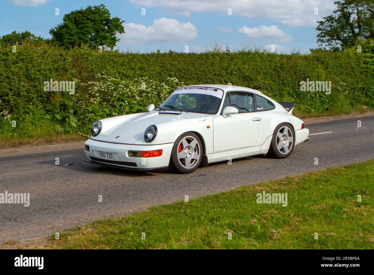 Oldtimer, Motoren aus vergangenen Jahren auf dem Weg zur Capesthorne ...