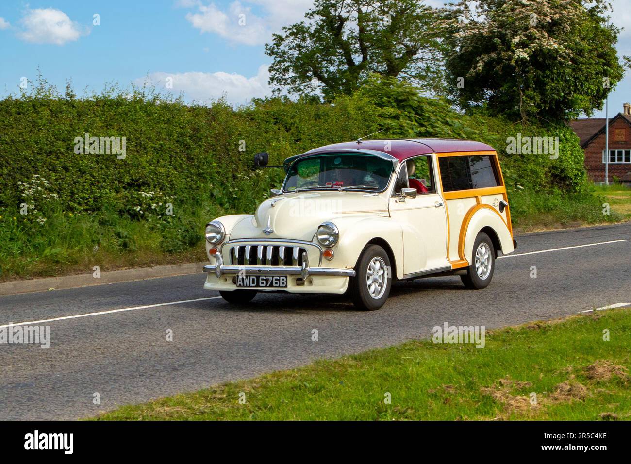 Oldtimer, Motoren aus vergangenen Jahren auf dem Weg zur Capesthorne ...