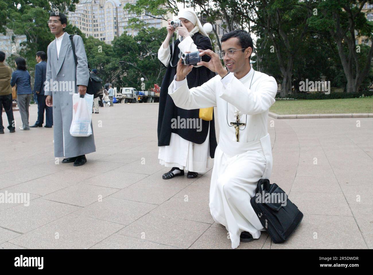 Pater Angel Oscar und Schwester Alexandra Longo, aus Spanien, in Hyde ...