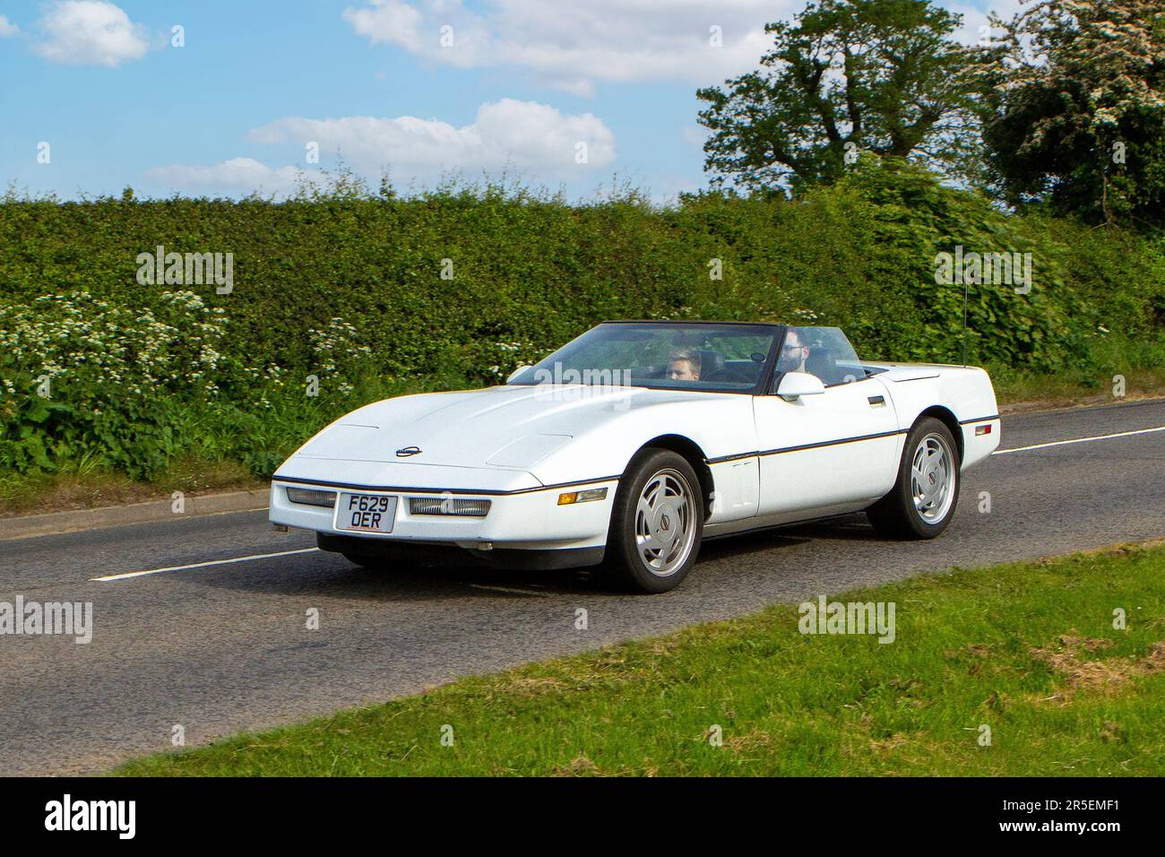 CClassic Oldtimer, Motoren aus vergangenen Jahren auf dem Weg zur ...