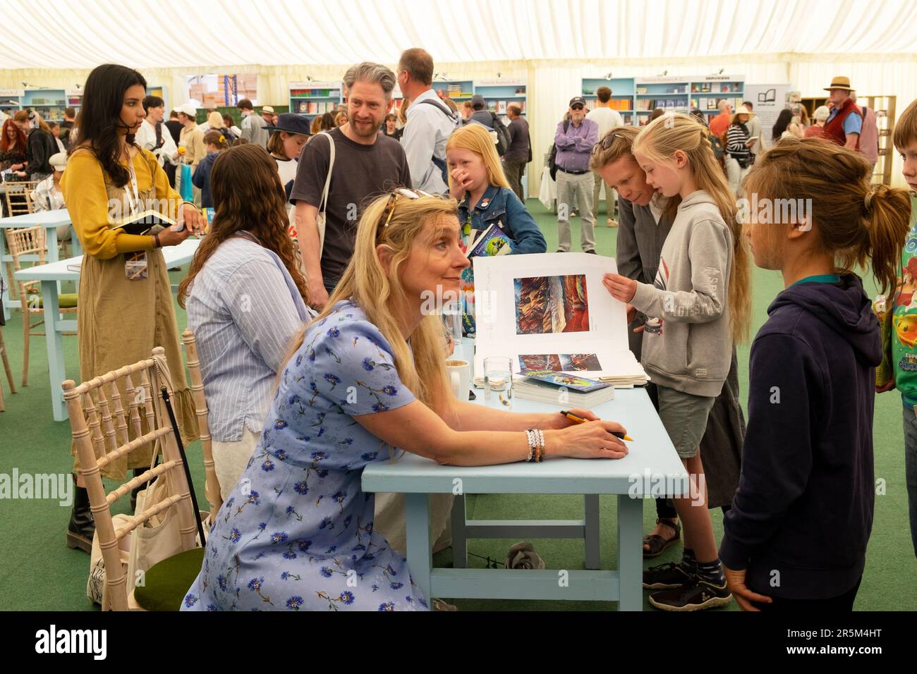 Kathy cowell -Fotos und -Bildmaterial in hoher Auflösung – Alamy