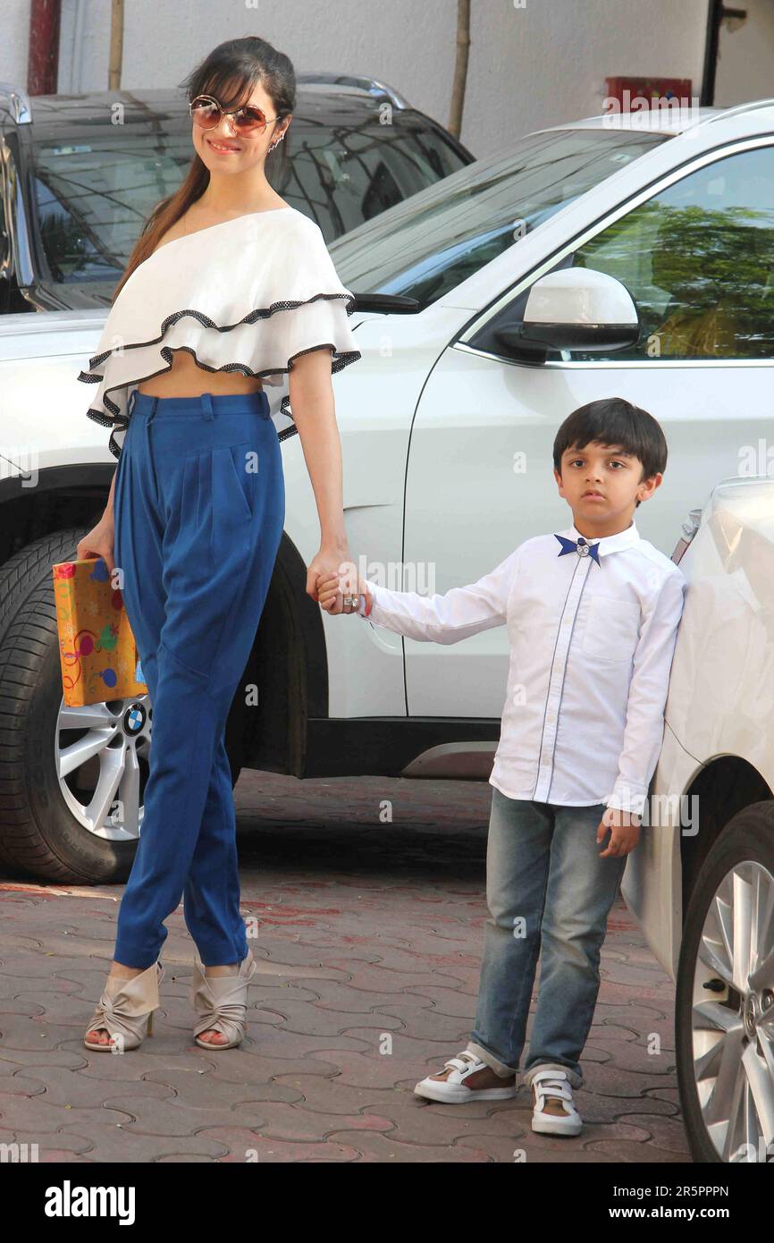 Divya Khosla Kumar, indische Schauspielerin, Sohn, Ruhaan Kumar ...