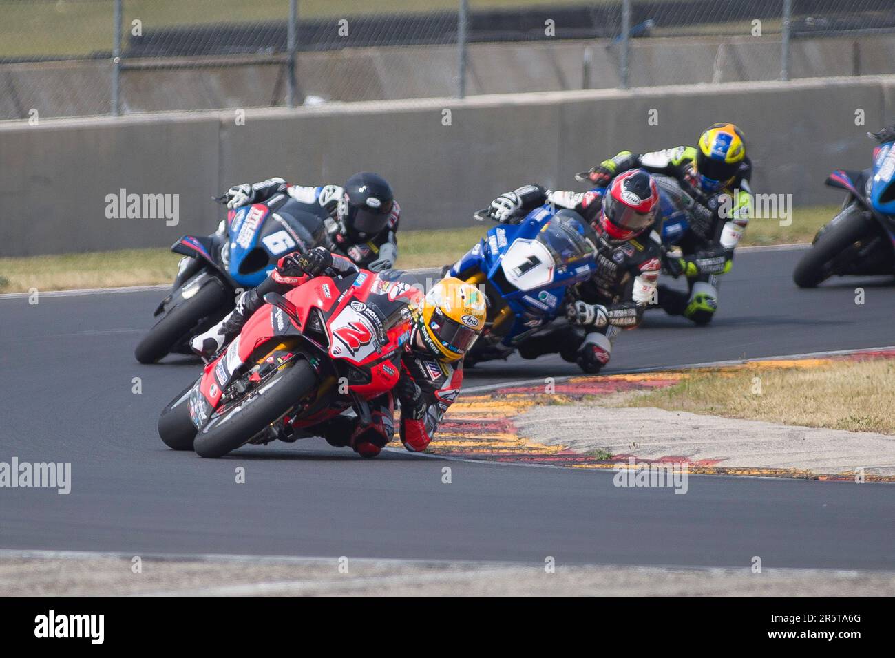 04. Juni 2023: Elkhart Lake, WI - Rennsieger Nr. 2 Josh Herrin führt Nr ...