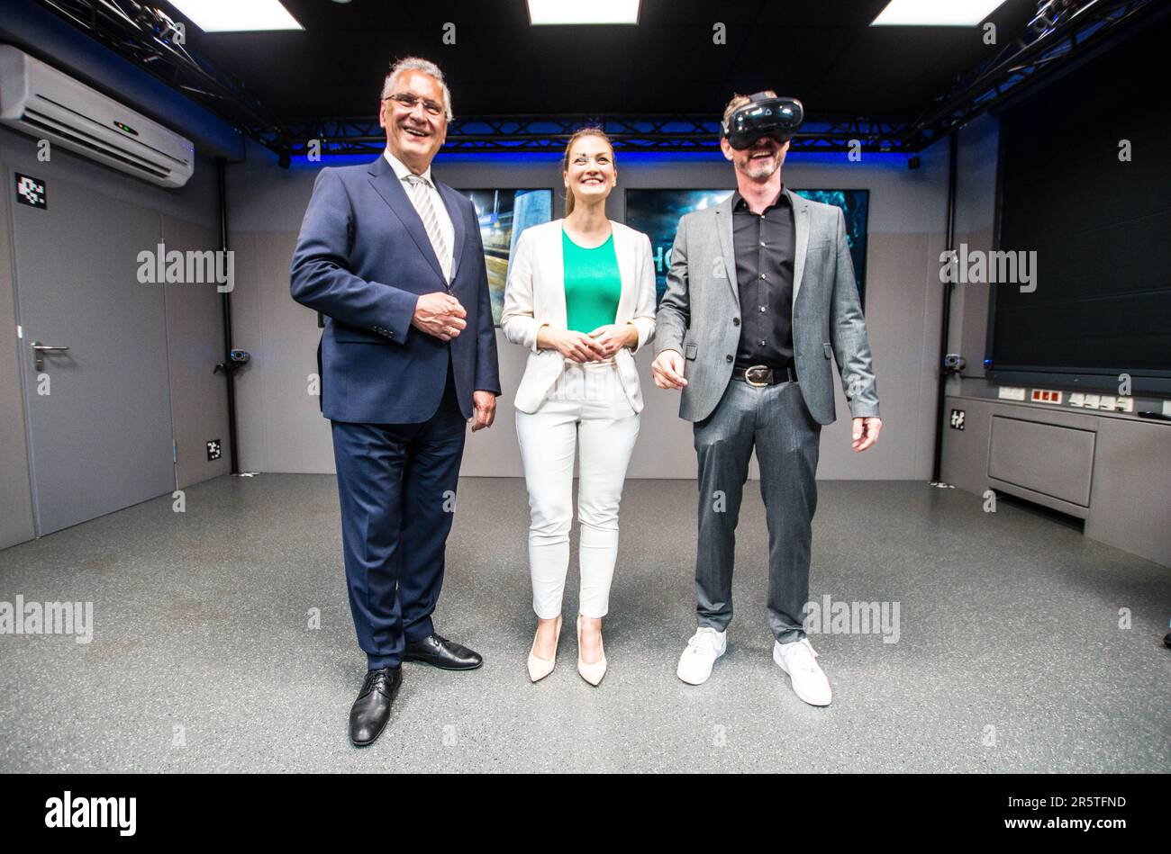 Entwicklung digitaler hubs -Fotos und -Bildmaterial in hoher Auflösung – Alamy