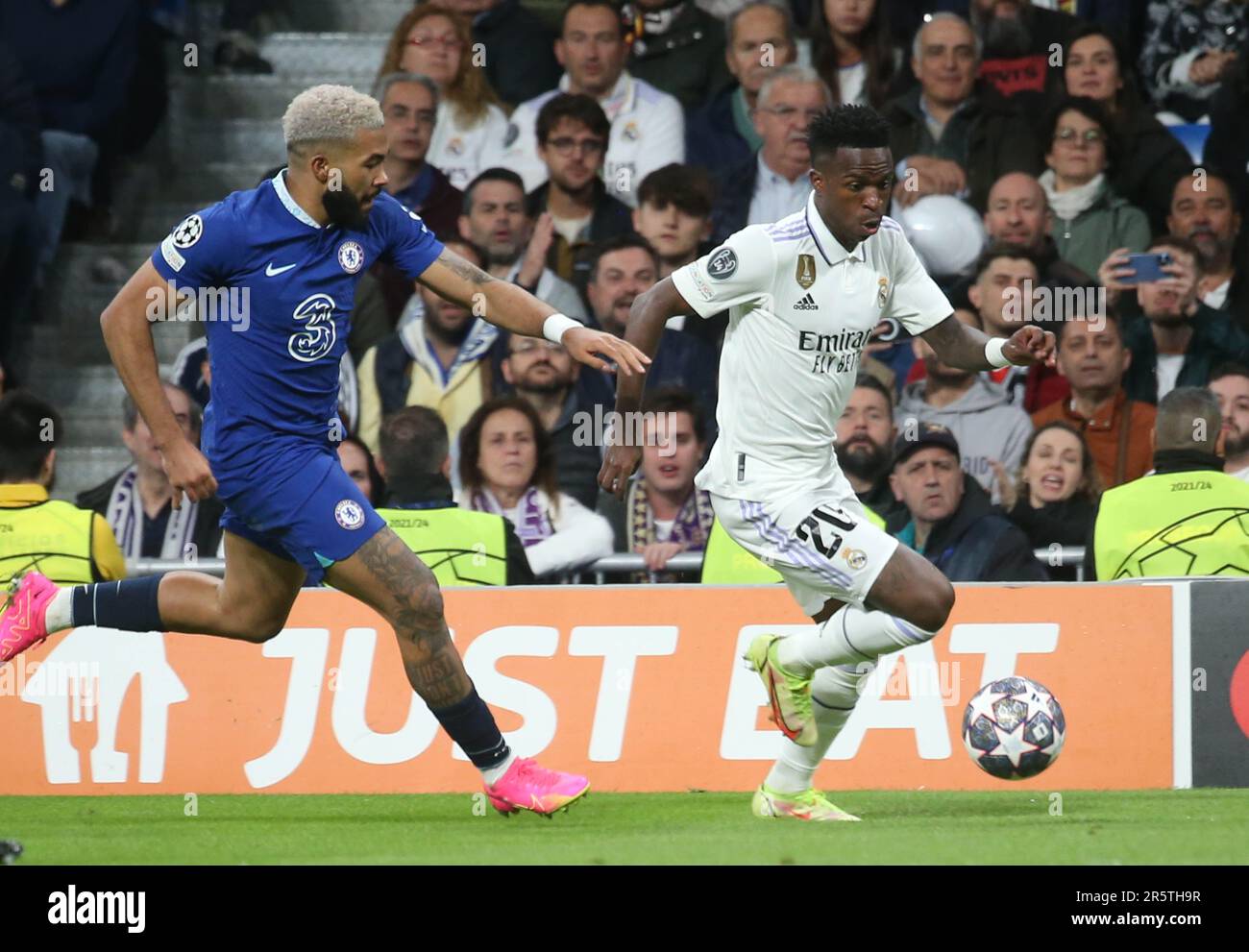 Reece James vom FC Chelsea und Vin’cius Jœnior von Real Madridwährend des UEFA Champions League ...
