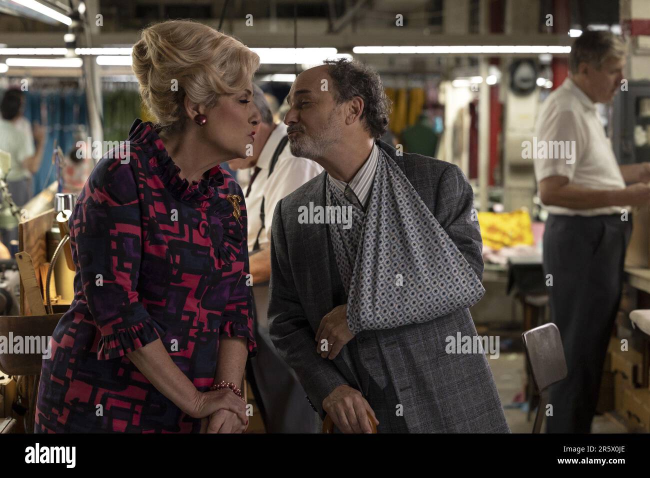 DIE WUNDERBARE MRS. MAISEL, von links: Caroline Aaron, Kevin Pollak ...
