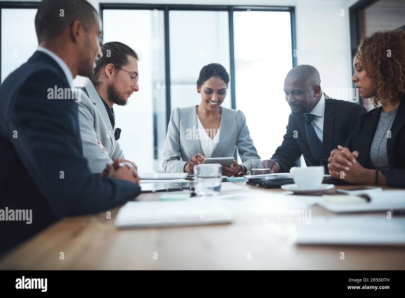 So viele Ideen und Lösungen wie möglich zu entwickeln. Eine Gruppe von ...