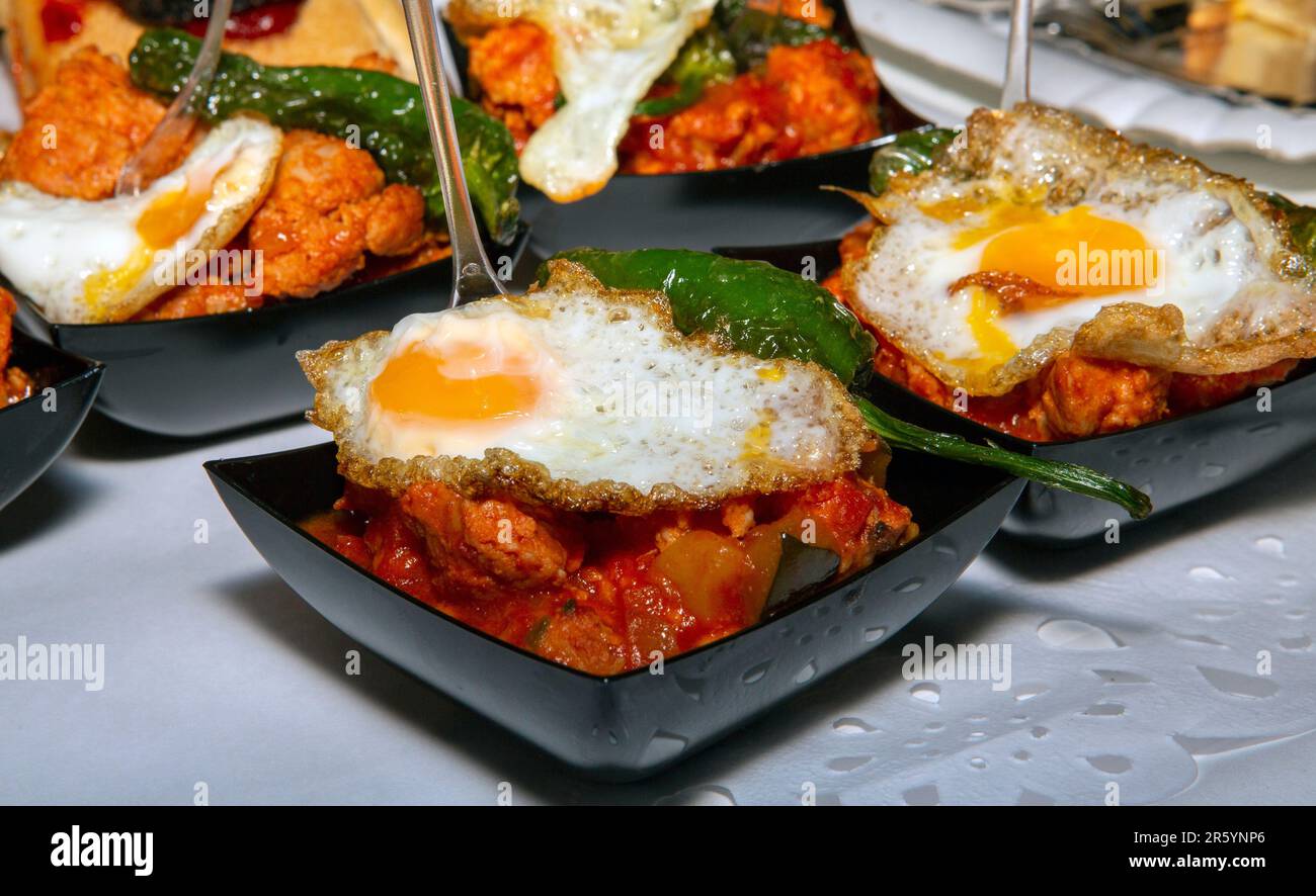 Typical tapa spanish -Fotos und -Bildmaterial in hoher Auflösung – Alamy