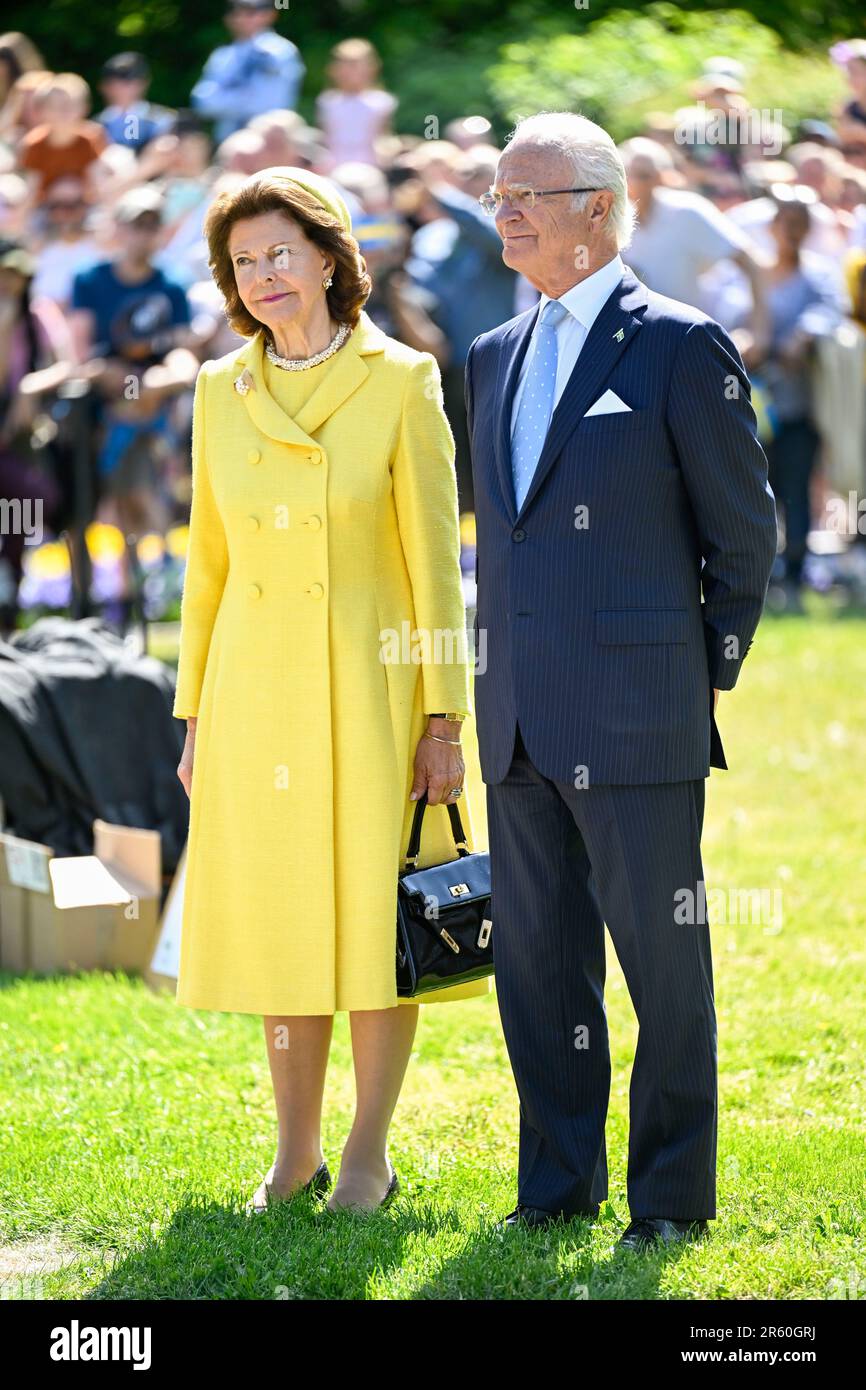 König Carl Gustaf und Königin Silvia besuchen Strängnäs, Schweden, am ...