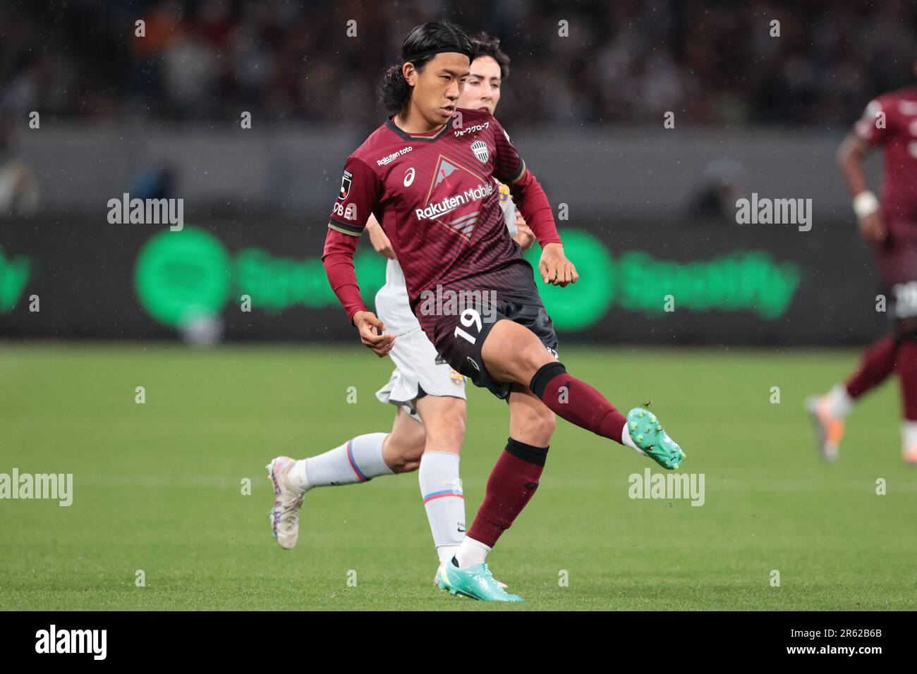 Ehre den ehemaligen Spieler von Barcelona, Andres Iniesta, der beide ...