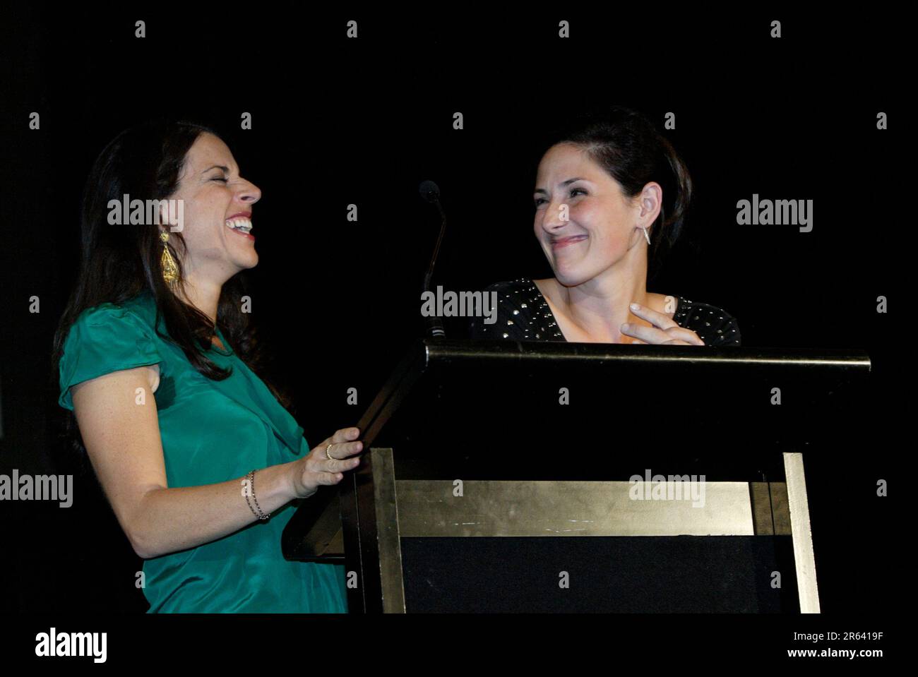 Ricki Lake mit Abbey Epstein, Australien, für eine Vorführung ihres ...