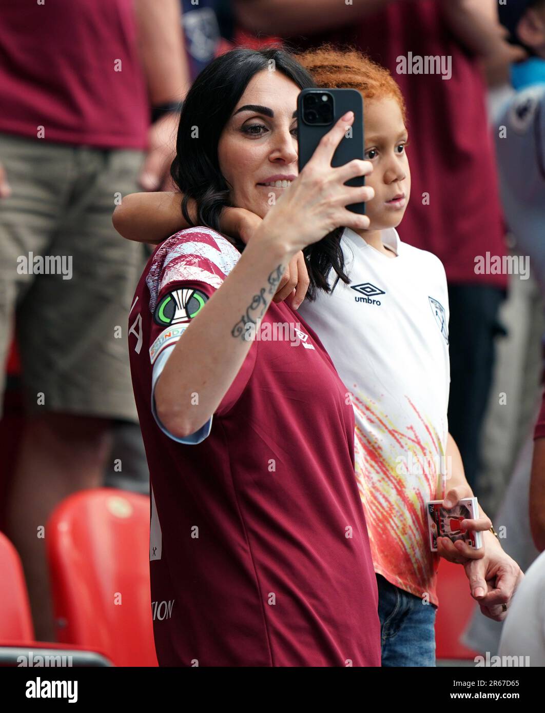 Laura Marchetti, Ehefrau von Angelo Ogbonna von West Ham United vor dem ...