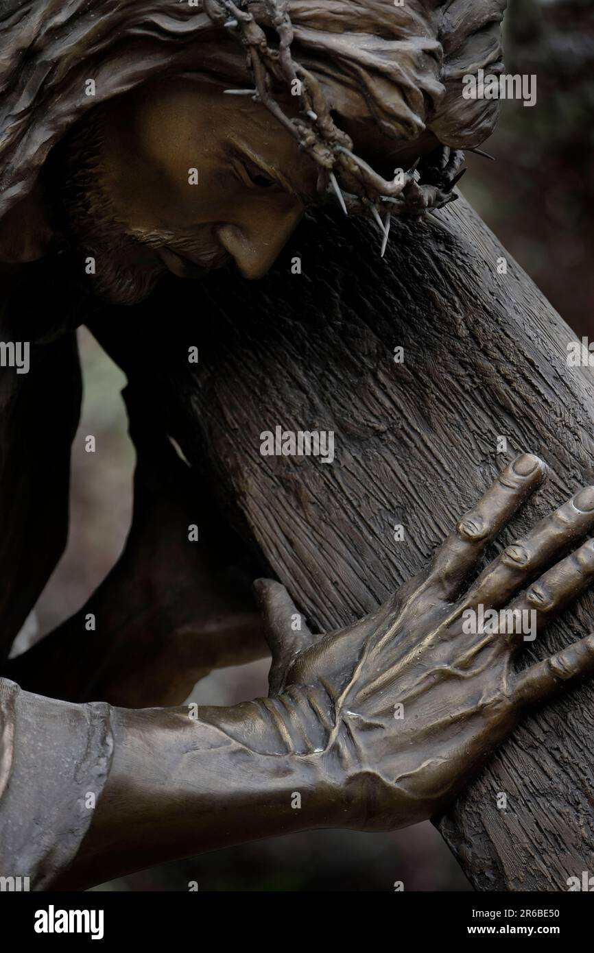 Statue von Jesus Christus, dem Erlöser der Welt, mit Dornenkrone aus Kreuzigung ...