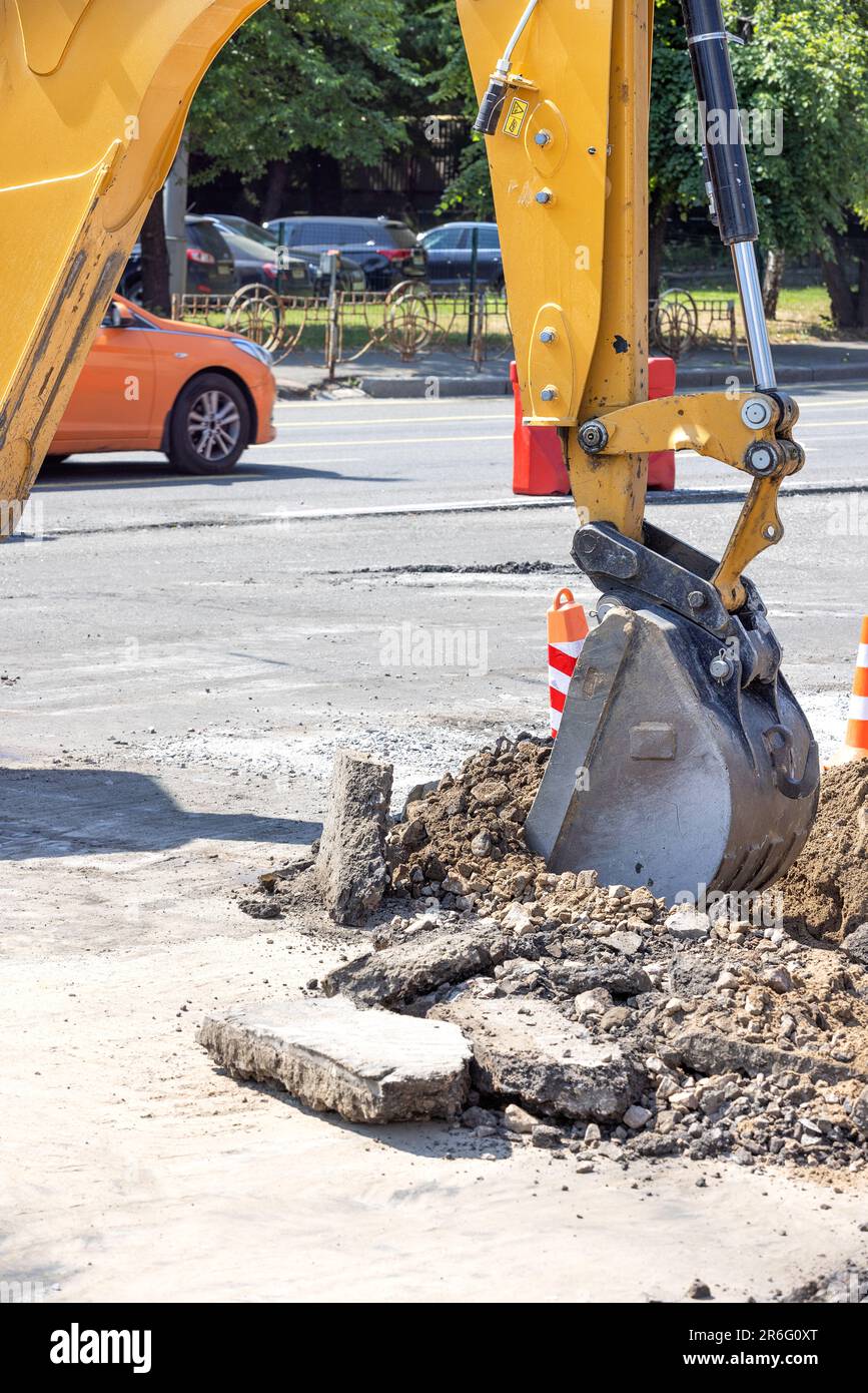 Hydraulische versorgungseinrichtungen -Fotos und -Bildmaterial in hoher ...
