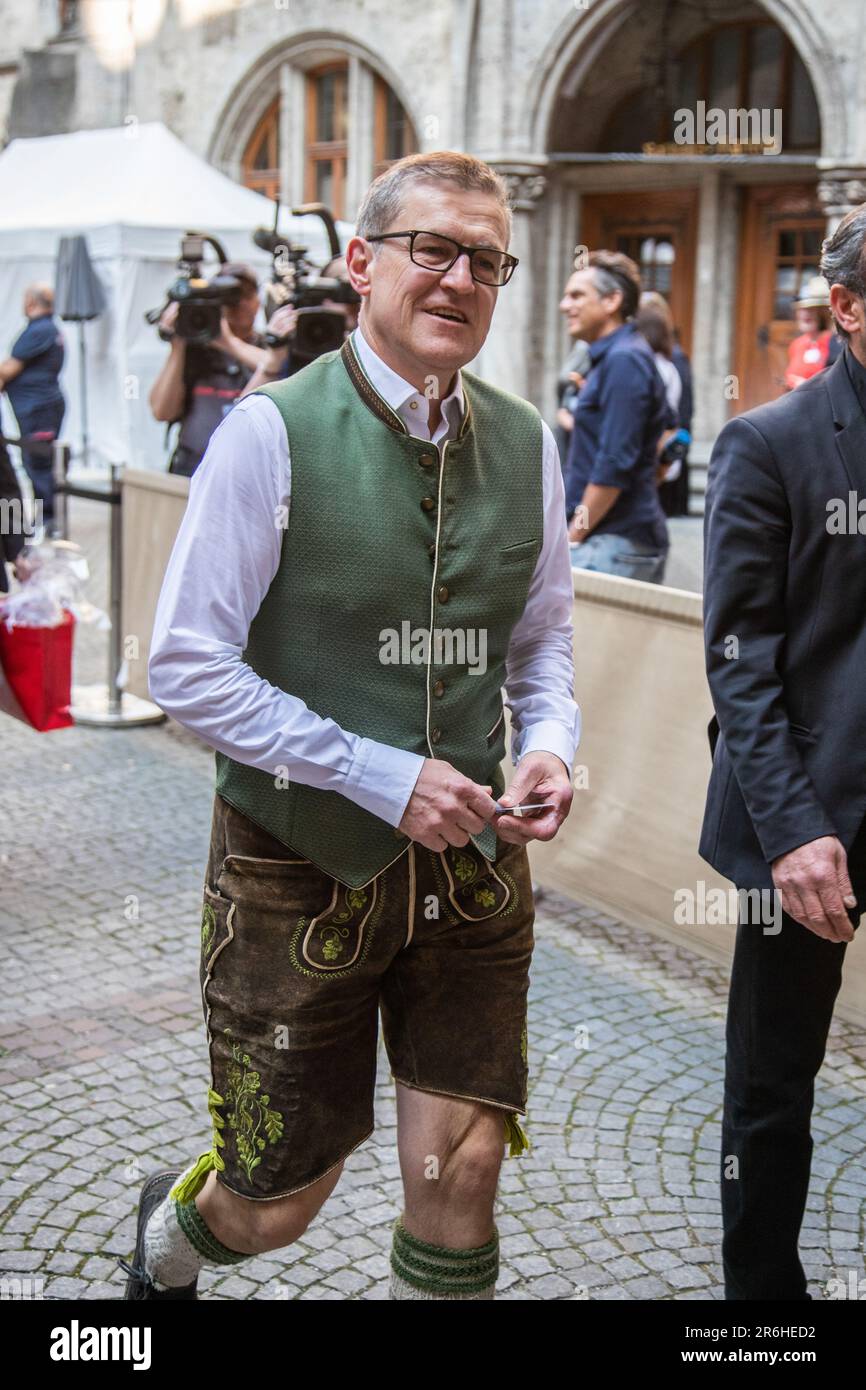 Vorstandsvorsitzender Jan-Christian Dreesen bei der Meisterfeier des FC ...