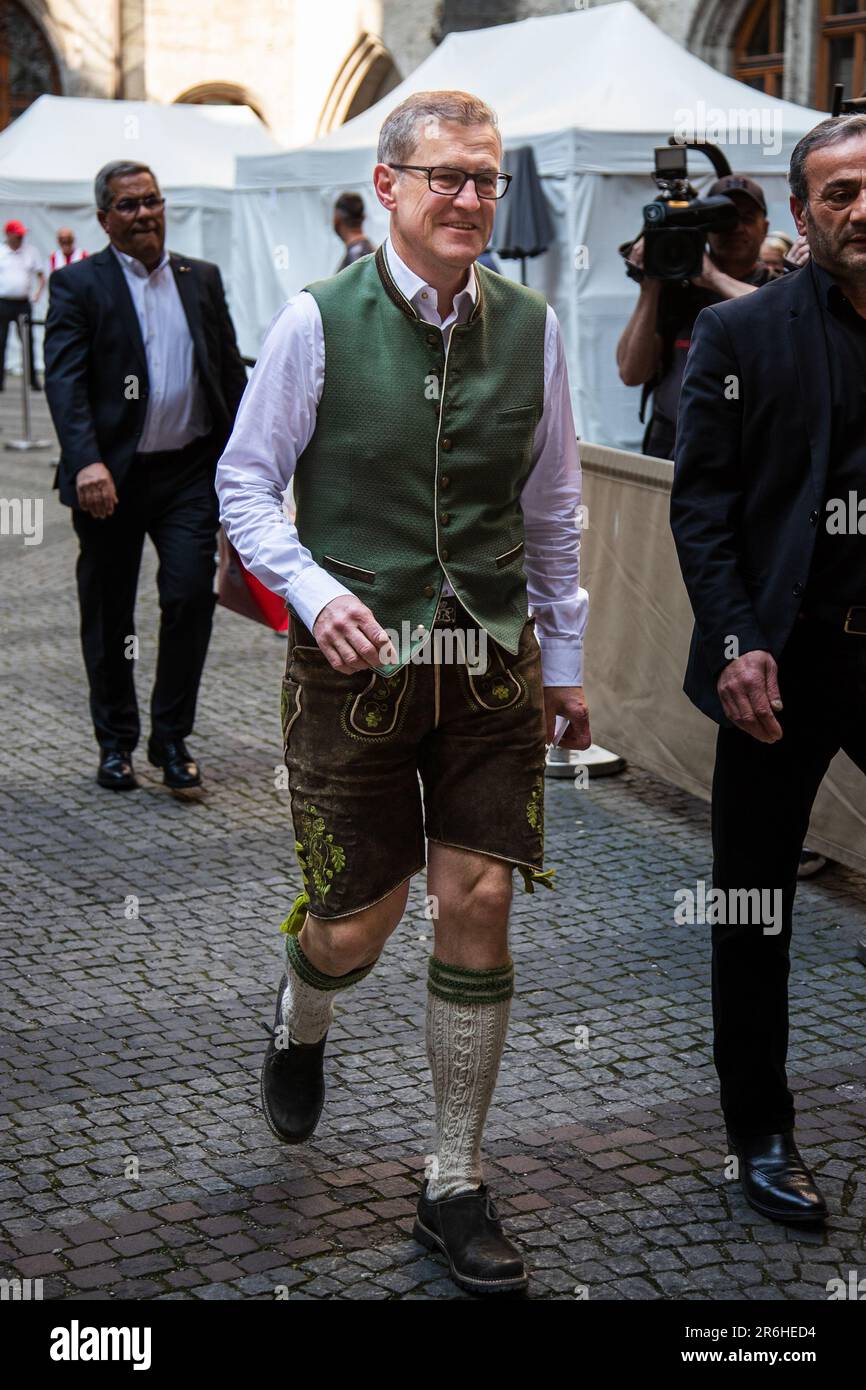 Vorstandsvorsitzender Jan-Christian Dreesen bei der Meisterfeier des FC ...