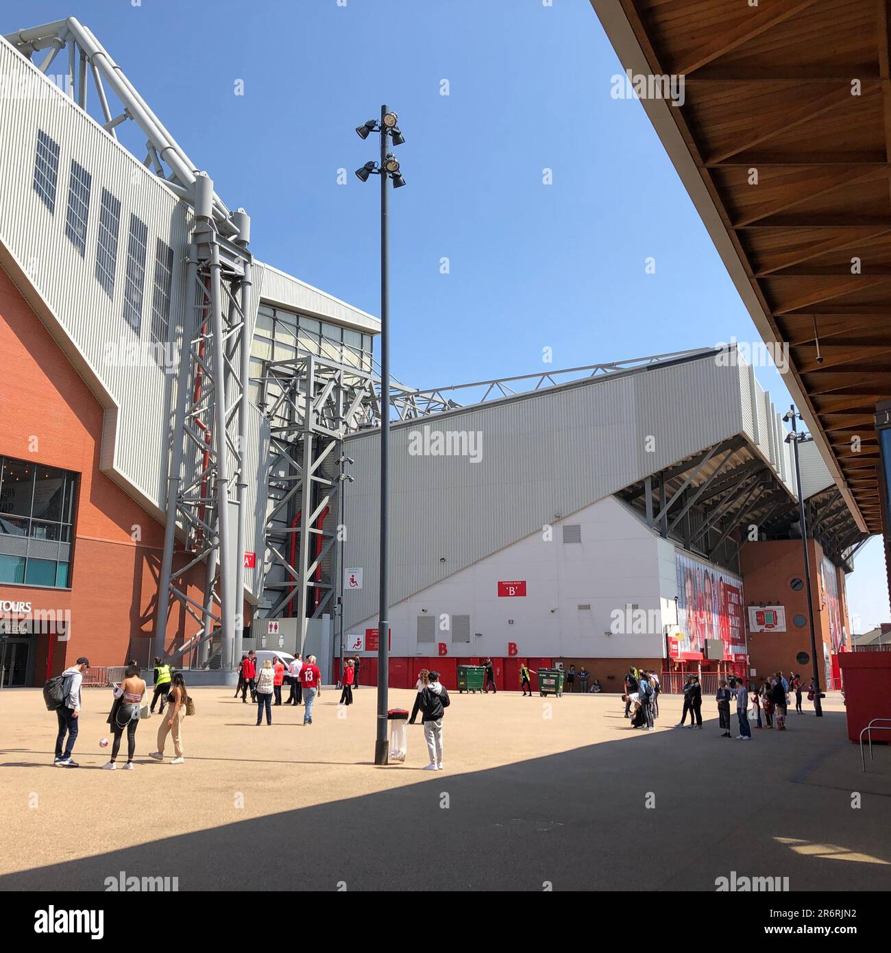 Liverpool stadion -Fotos und -Bildmaterial in hoher Auflösung – Alamy