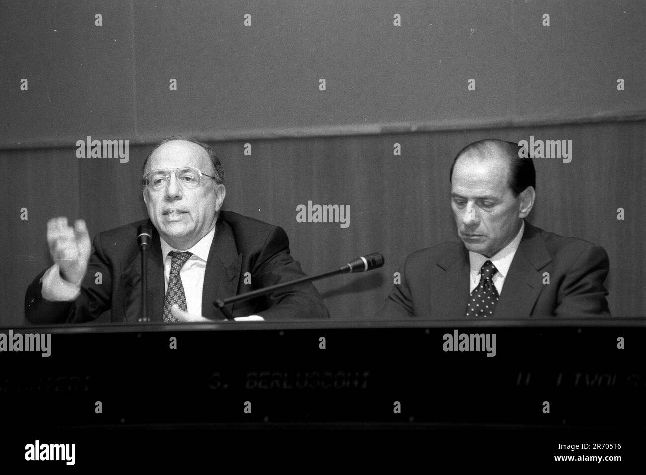 Confalonieri treu -Fotos und -Bildmaterial in hoher Auflösung – Alamy