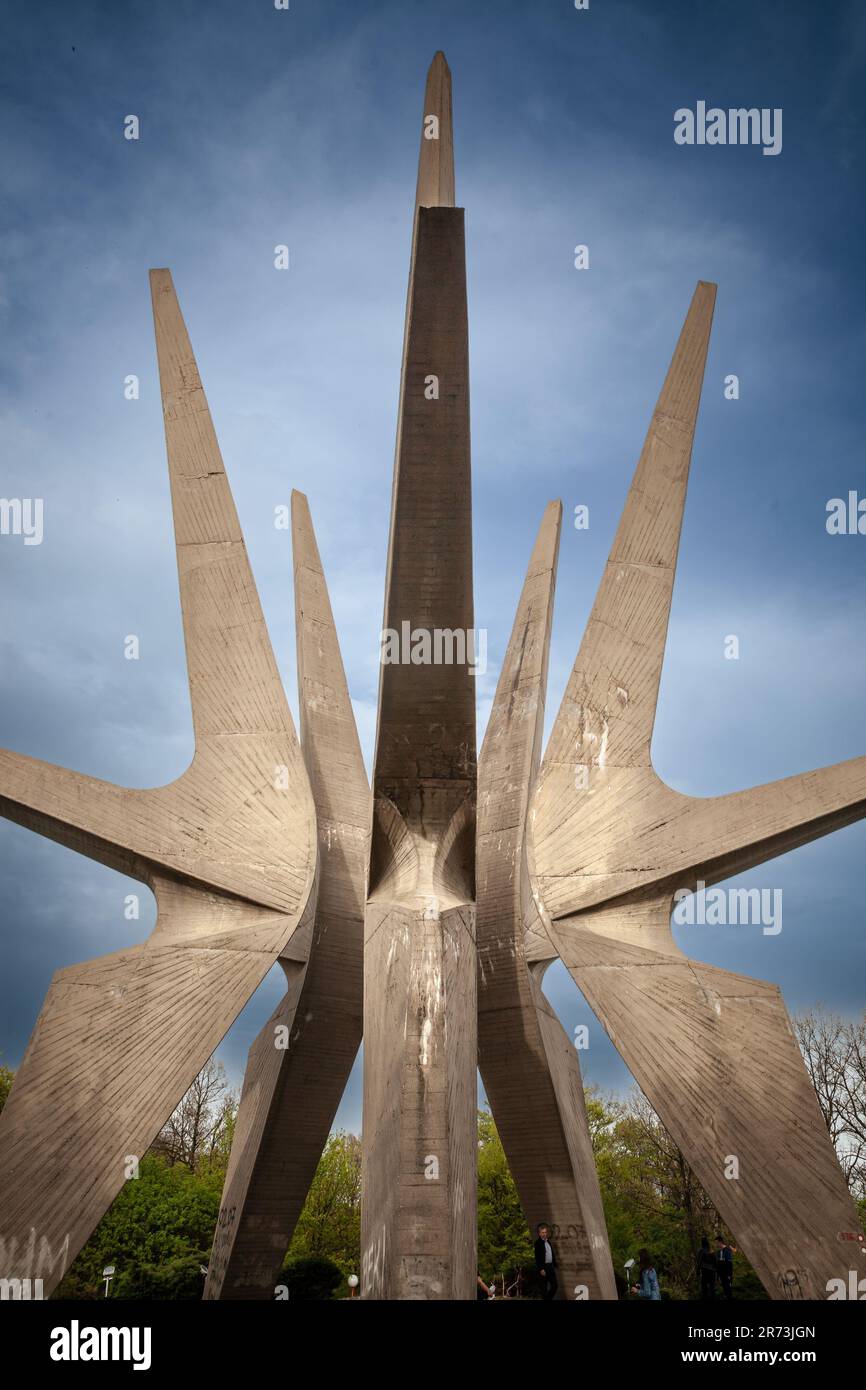Bild des wichtigsten Monuments der Koshei-Gedenkstätte aus Beton auf ...
