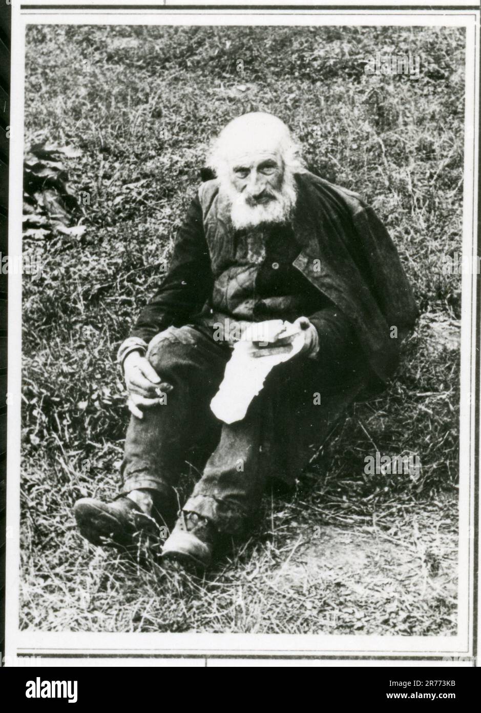 Jüdischer Mann im Gefängnislager. Original Deutscher Bildunterschrift ...