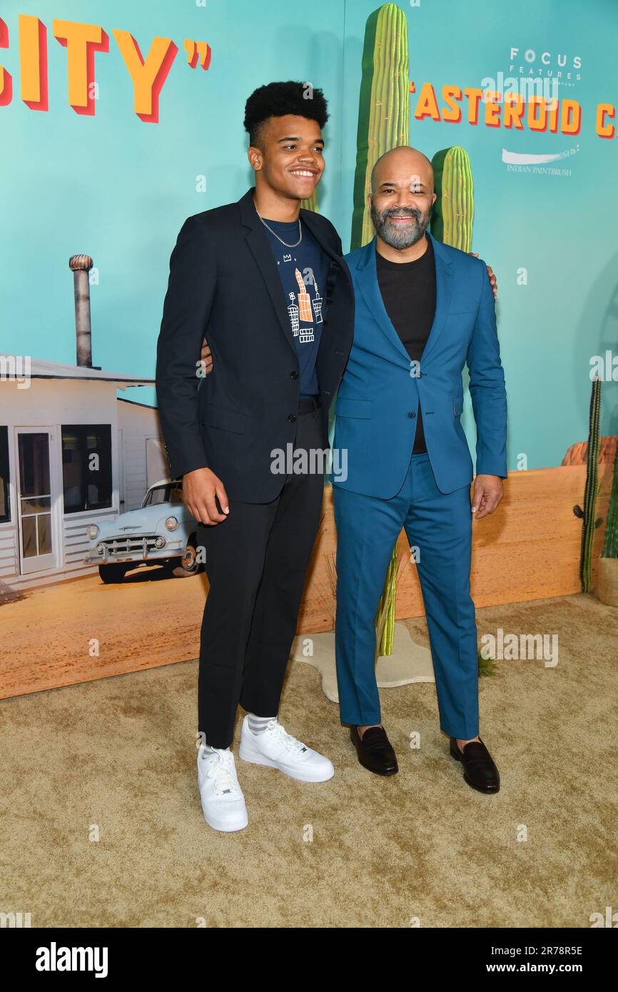 Elijah wright -Fotos und -Bildmaterial in hoher Auflösung – Alamy