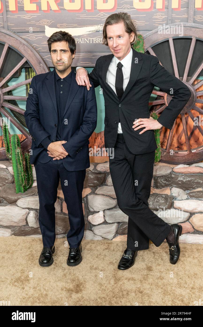 Jason Schwartzman und Wes Anderson nehmen am 13. Juni 2023 an der New Yorker Premiere von ...