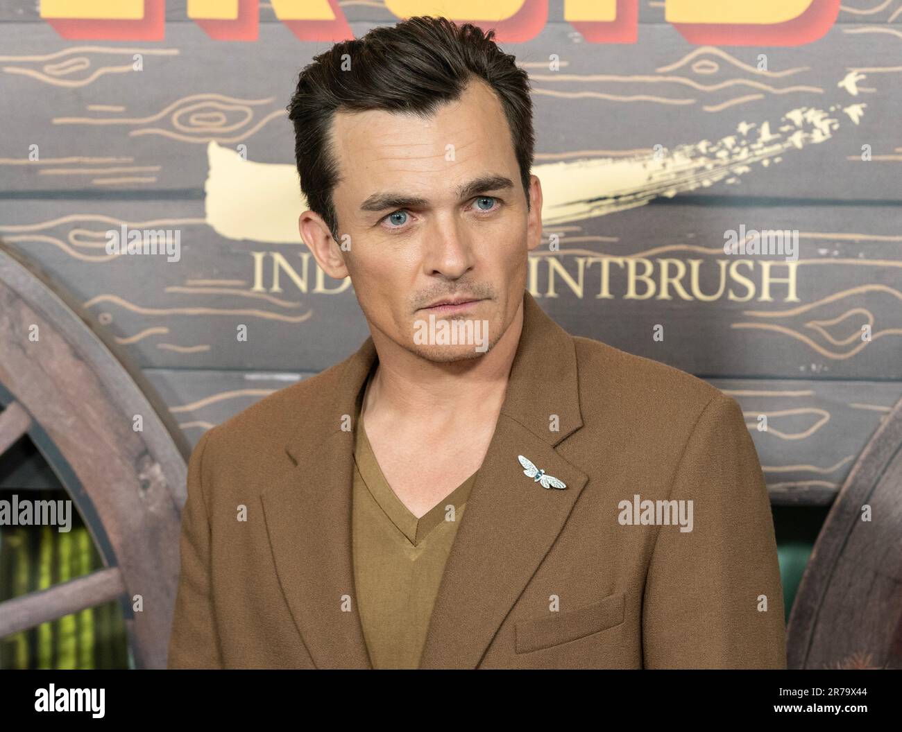 Rupert Friend nimmt am 13. Juni 2023 an der New Yorker Premiere von ...
